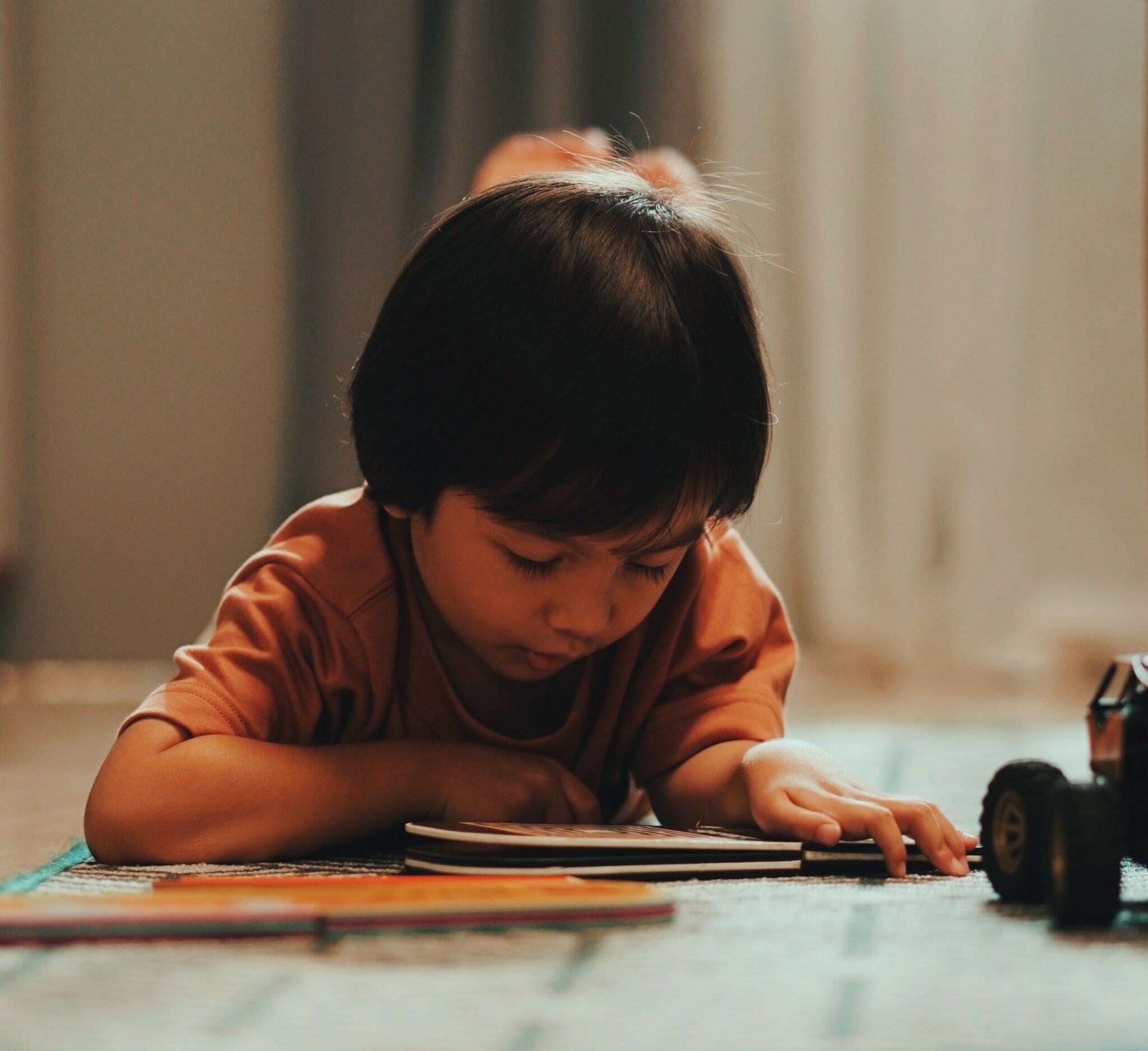 How to Help Kids Cope with Visual Overstimulation During the Holidays ...